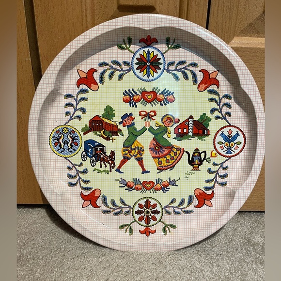 Daher | Accents | Vintage Made In England Daher Folk Art Metal Tray ...